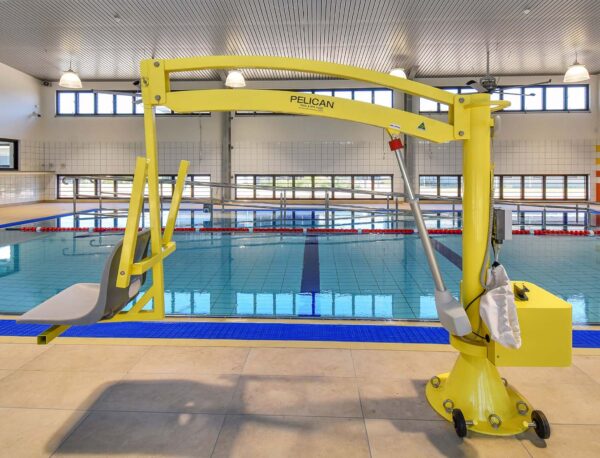 Pelican Pool & Spa Hoist Review - Para Mobility